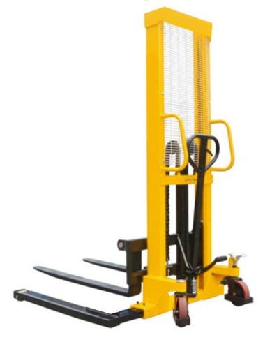 Manual hydraulic straddle stacker 3300 lbs » Forklift Plus