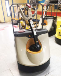 Crown electric pallet truck WP series » Forklift Plus
