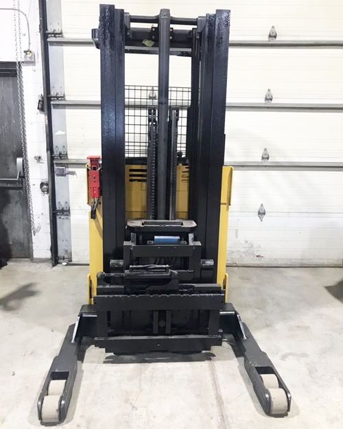 Chariot élévateur électrique Caterpillar NRR40 - FORKLIFT PLUS