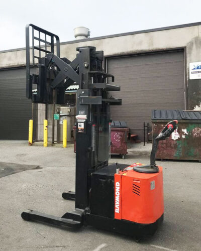Electric Raymond RWR300 Straddle Stacker reach » Forklift Plus