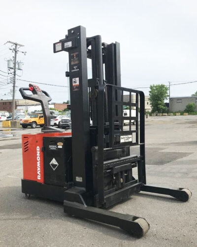 Electric Raymond RWR300 Straddle Stacker reach » Forklift Plus