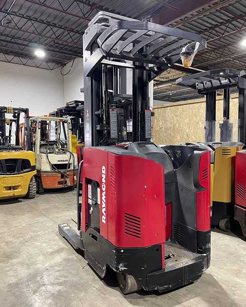 Forklift Raymond Reach 740 R35TT - FORKLIFT PLUS