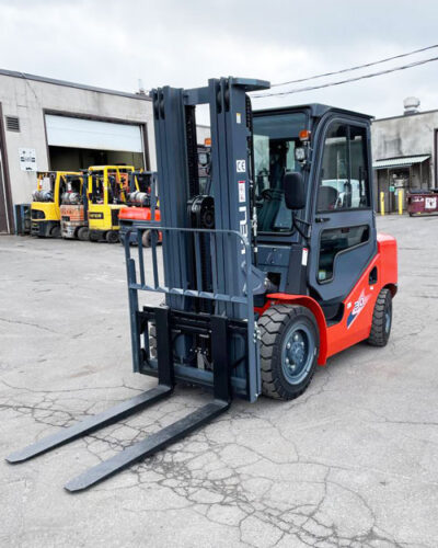 Diesel Forklift Heli CPCD30 with Cabin 6000 lbs » Forklift Plus