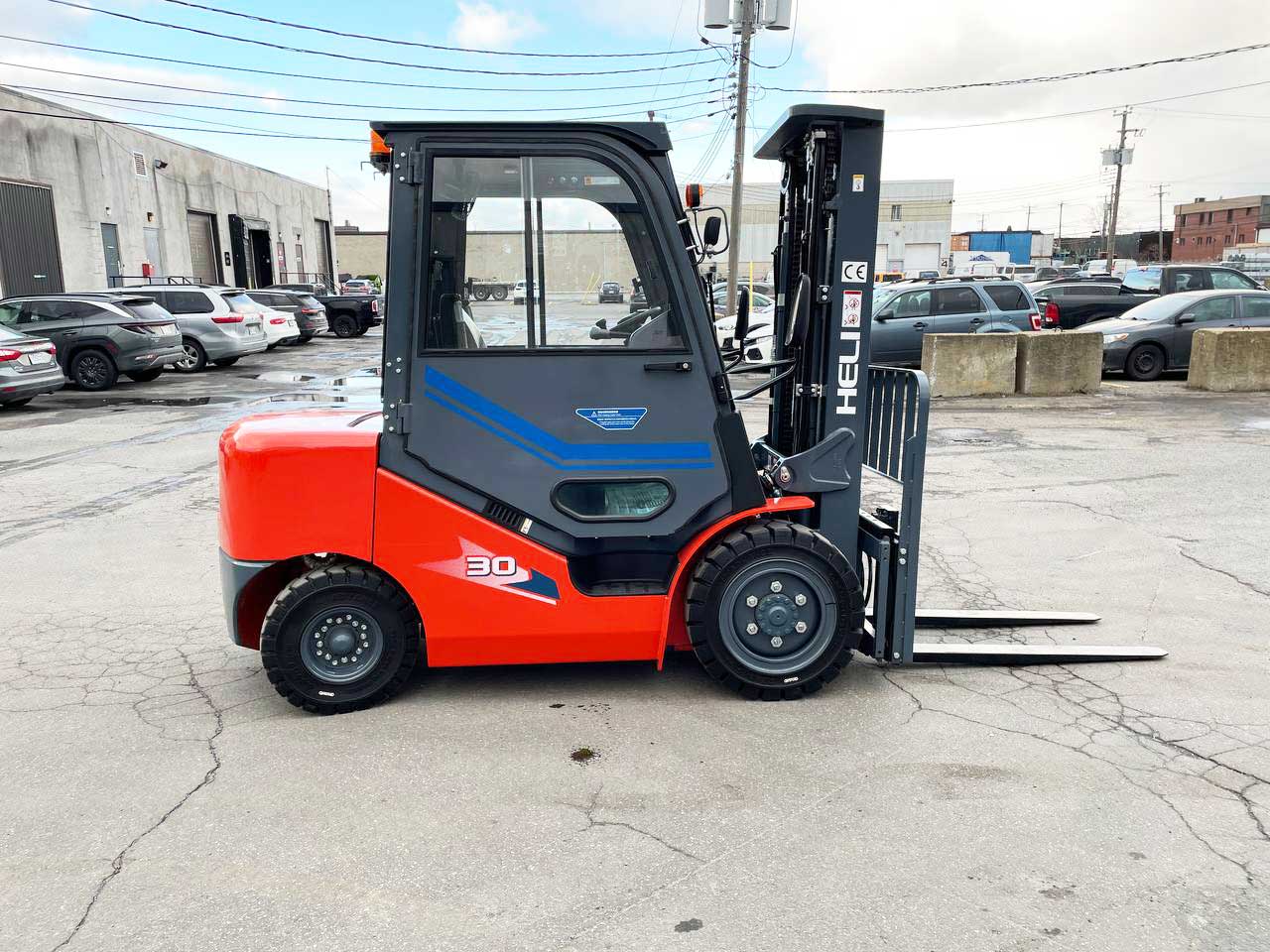 Diesel Forklift Heli CPCD30 with Cabin 6000 lbs » Forklift Plus