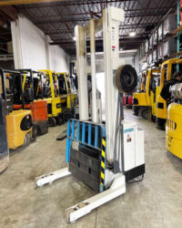 Electric Crown 20WRTF-S Straddle Stacker » Forklift Plus