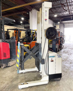 Electric Crown 20WRTF-S Straddle Stacker » Forklift Plus