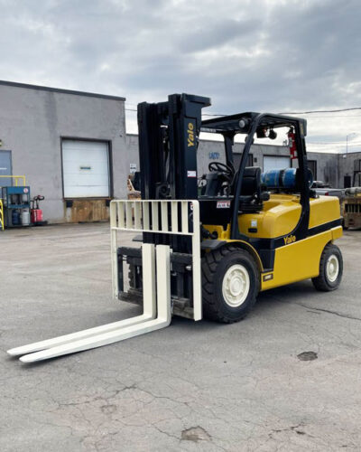 LPG Forklift outdoor 10000 lbs Yale GLP100VX » Forklift Plus