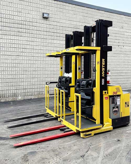 Order Picker Hyster R30XM3 3000 lbs » Forklift Plus